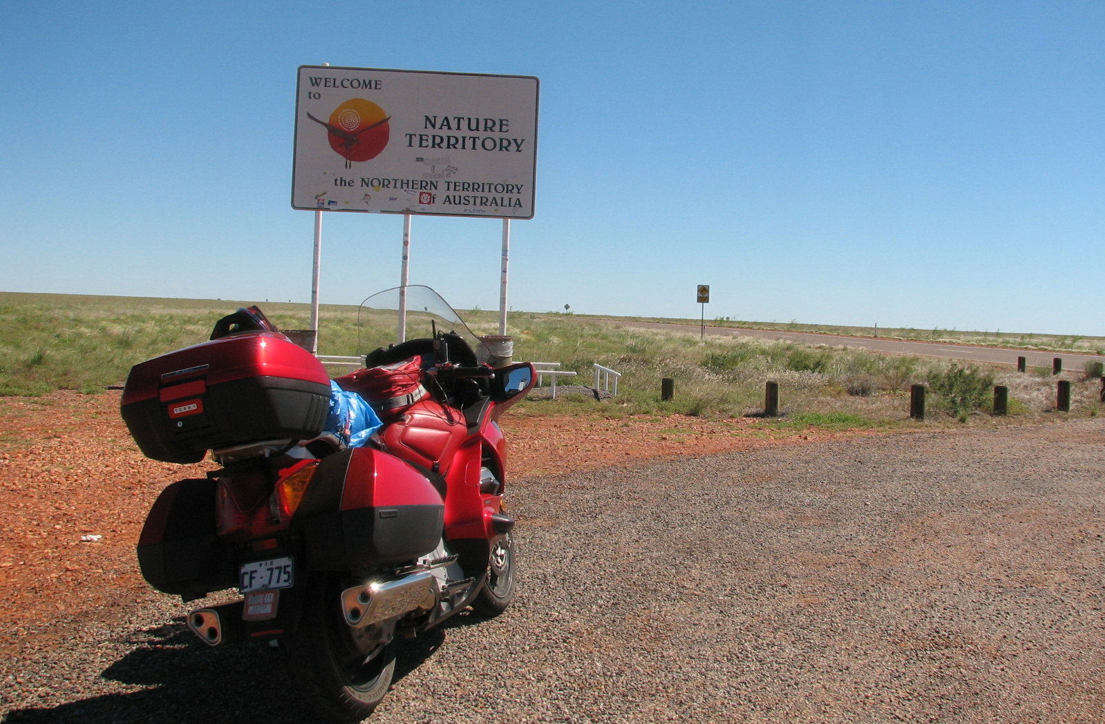 St1300 - Qld.NT Border by Terry Laybourne - Mbike.com